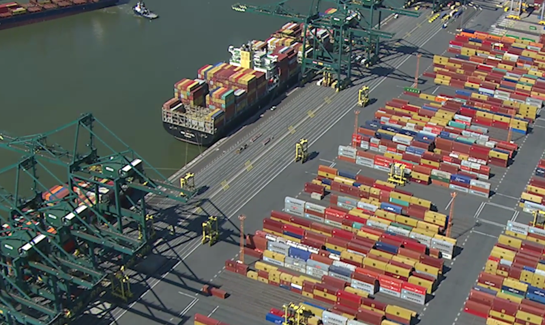 Global container ship port congestion pushes record